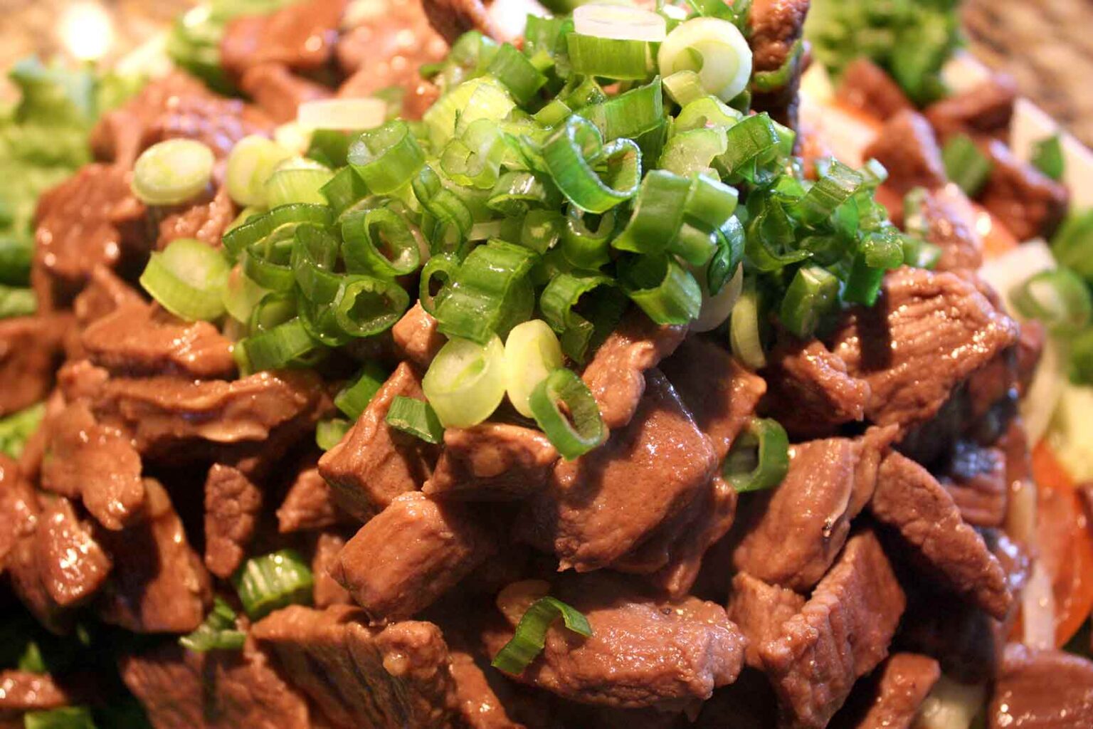 How to Make Lok Lak: Cambodian "Shaking Beef" - Thida's Kitchen